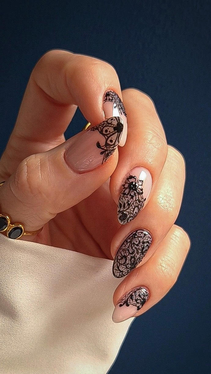 Soft, elegant, and perfect for February—this pretty nail trend proves ...