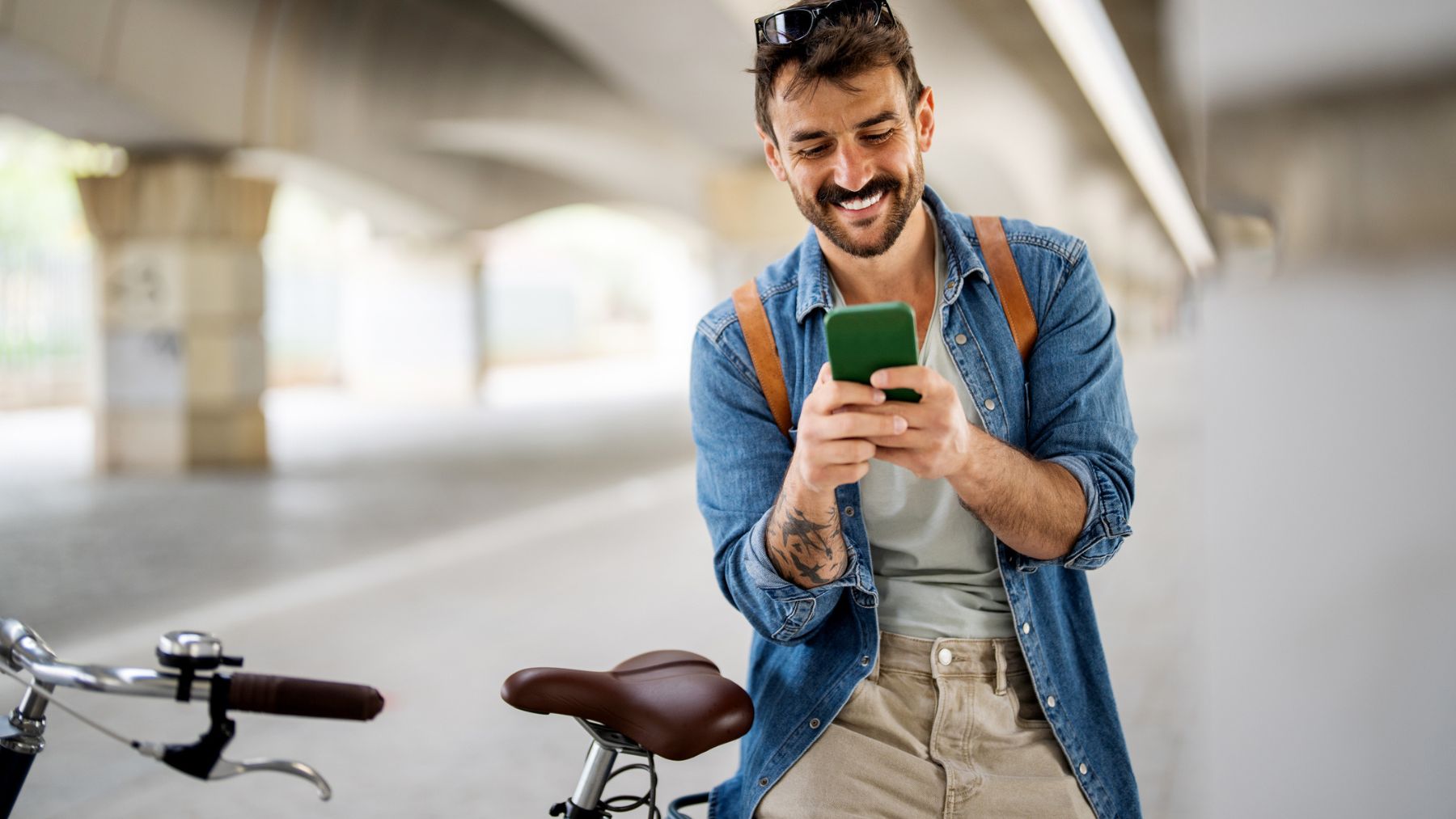 Decathlon regala la bici eléctrica plegable que es el sueño de los ...