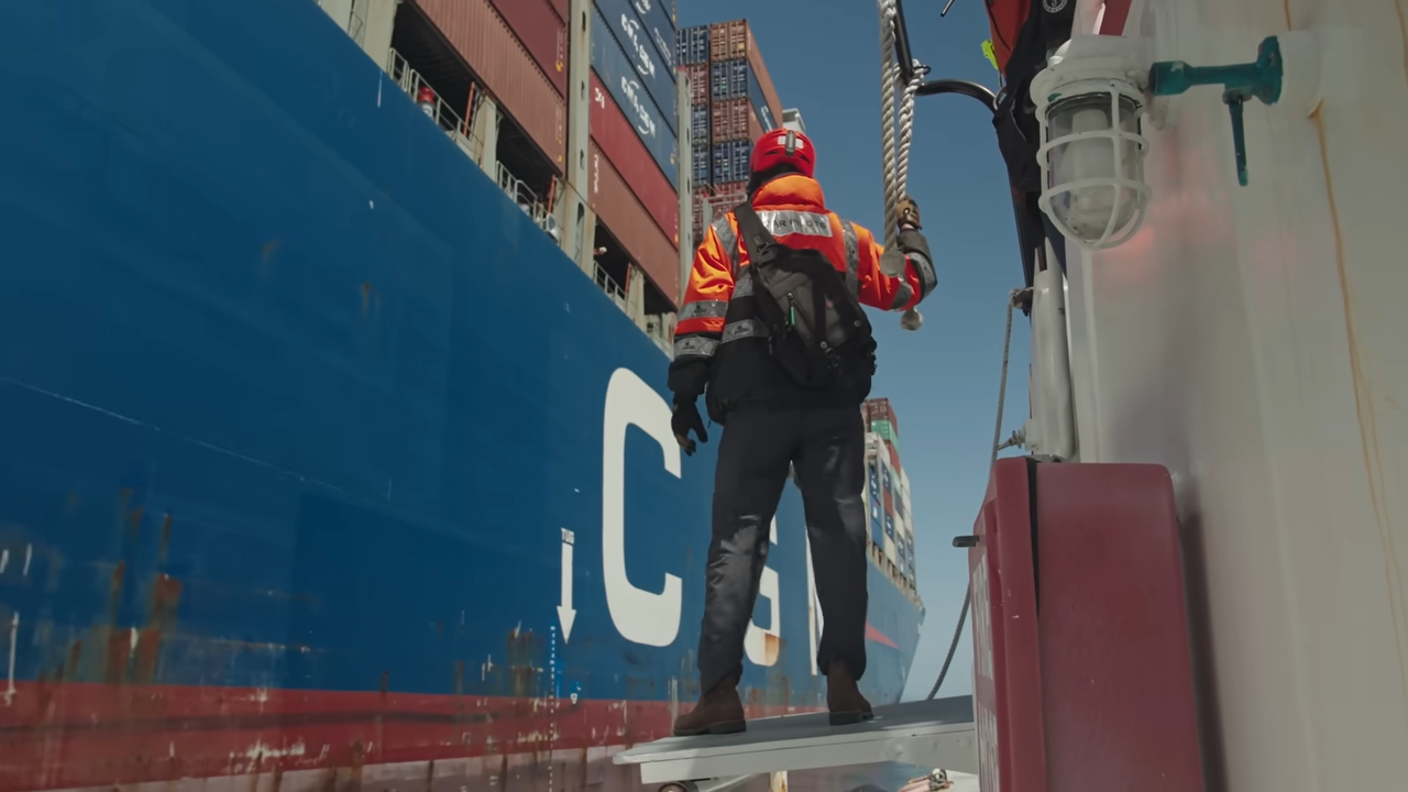 How cargo ships safely enter one of the world’s most dangerous bays