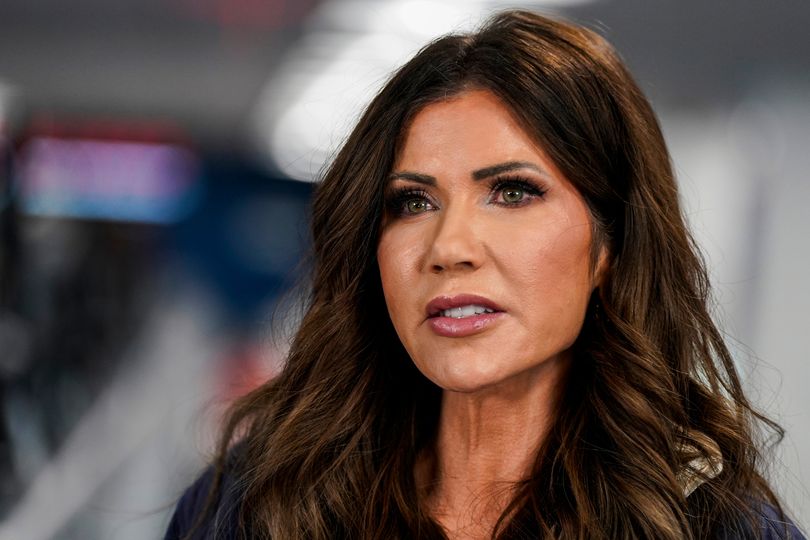 Inside Trump's two-hour meeting with Kristi Noem amid calls for her to ...