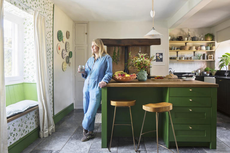 This pretty Grade II-listed cottage is anything but neutral inside