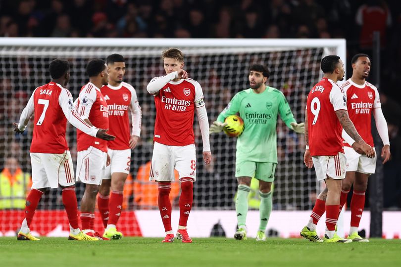 Two key Arsenal players slammed as 'weak' and 'fragile' with duo facing ...