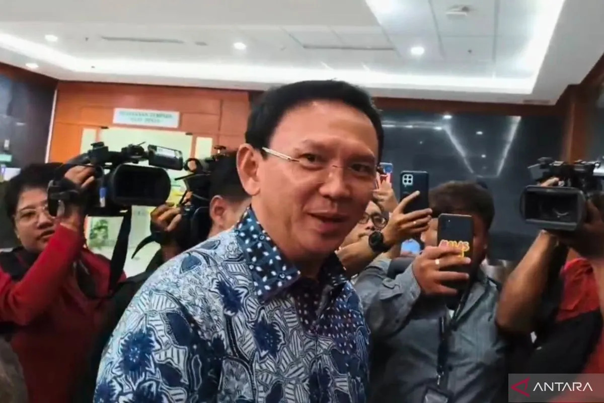 Ahok sebut golf negosiasi bisnis paling sehat dibanding kelab malam