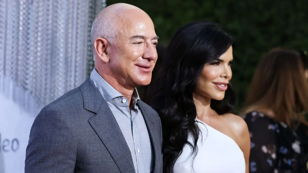 Lauren Sánchez Bezos faces a risky moment in extreme heels at glamorous ...