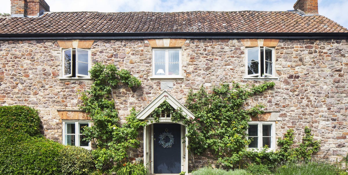This pretty Grade II-listed cottage is anything but neutral inside