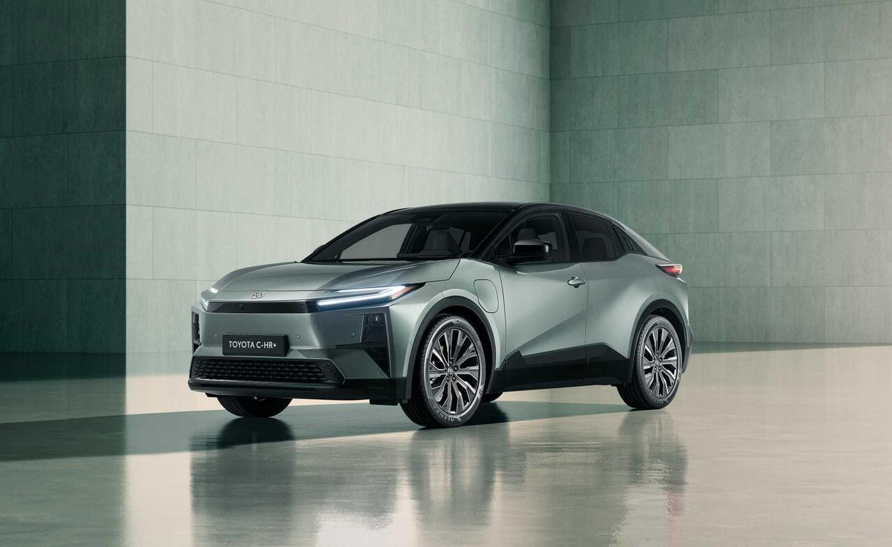 Toyota C-HR+ stravolge le regole: 600 km di autonomia e un prezzo che ...