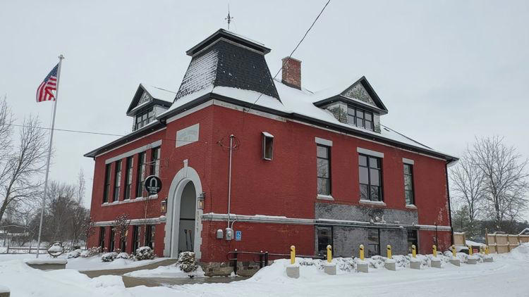 Old Dorr Twp. schoolhouse has new life as family home, community coffee ...