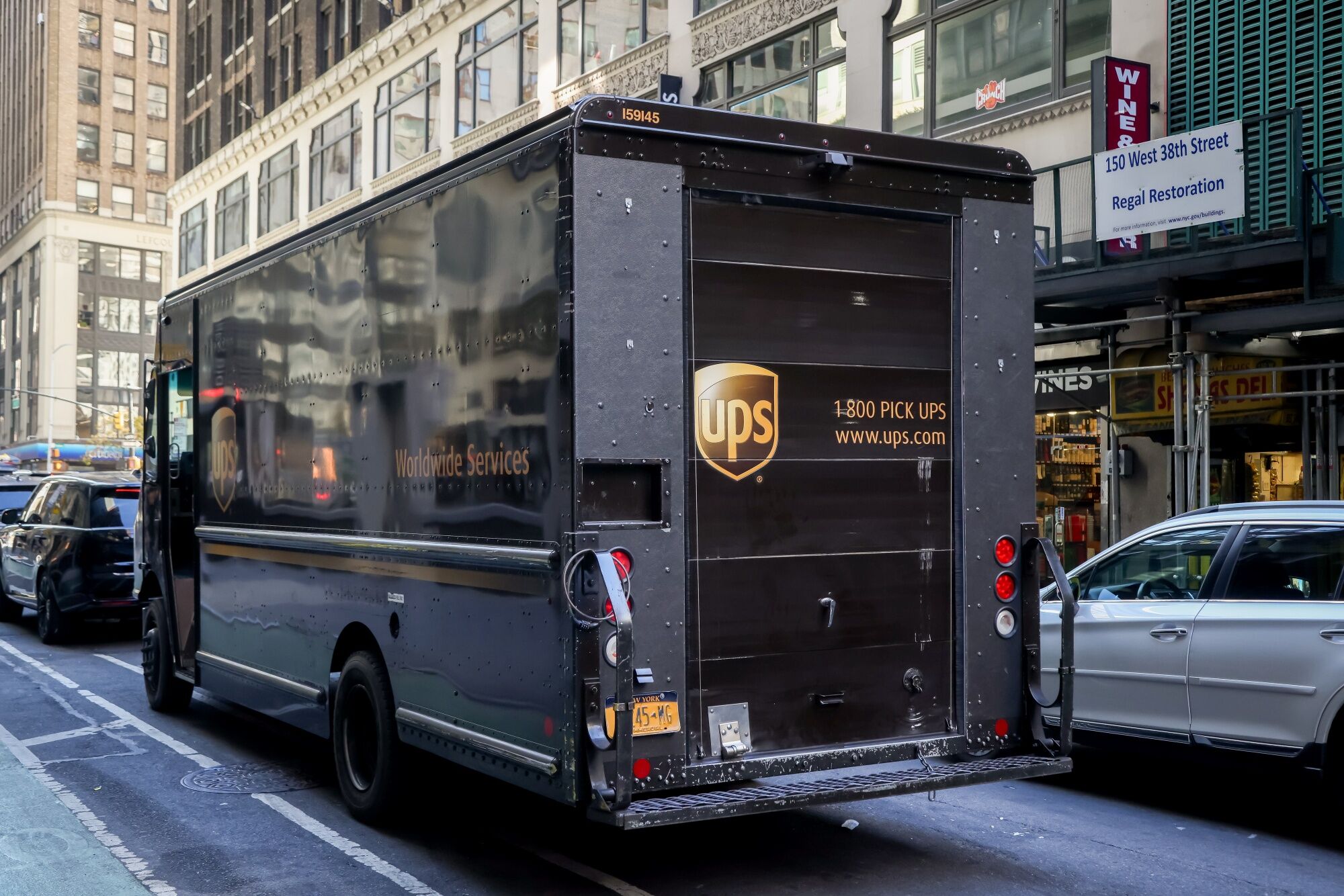 UPS sees better-than-expected sales amid network overhaul