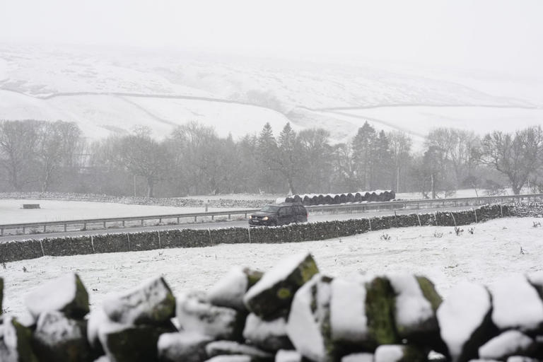 Storm Chandra: Snow, flooding and flight cancellations cause widespread ...