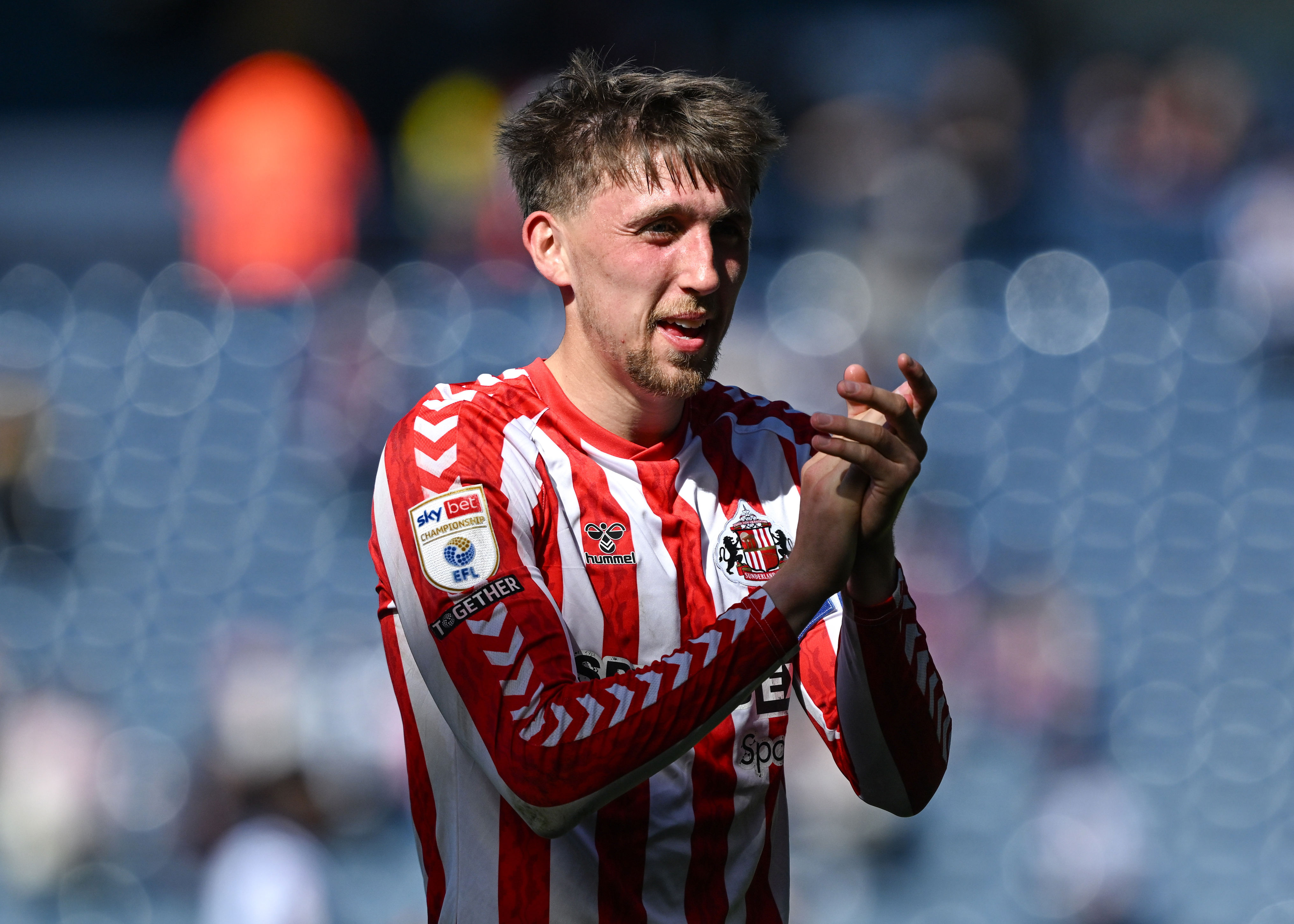 Former Sunderland striker backs Dan Neil's Rangers move as Ibrox links grow