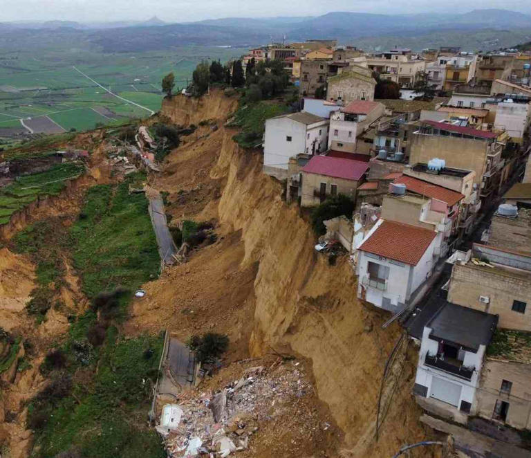 Disastro Niscemi, ecco la prima misura: 900 euro al mese alle famiglie ...