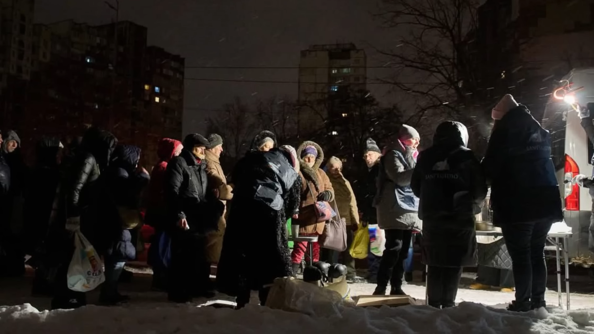 „800.000 ohne Strom“ – Kiew friert im Dunkeln