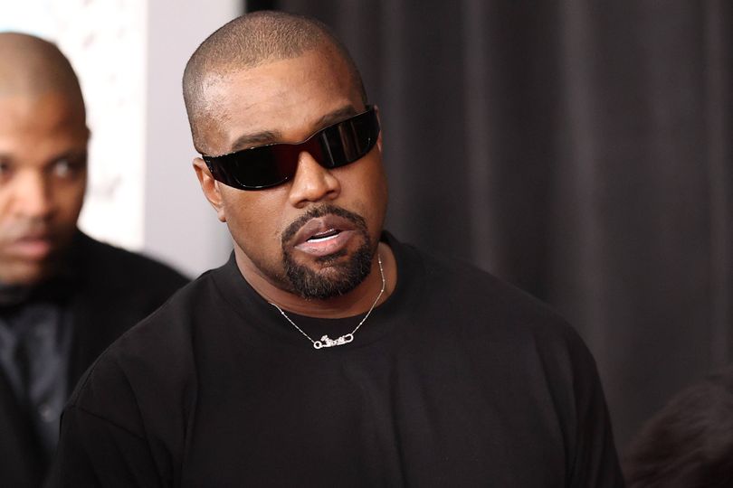 Kanye West shares 'four month long manic episode' as he apologises for ...