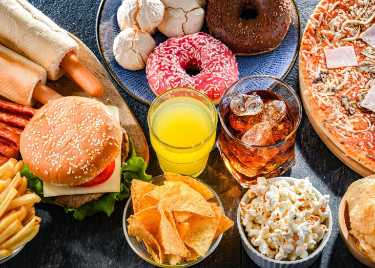 Government signals tougher crackdown on junk food advertising to children