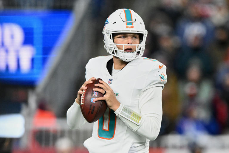 Can the Dolphins find their own Sam Darnold – The Splash Zone 1/27/26