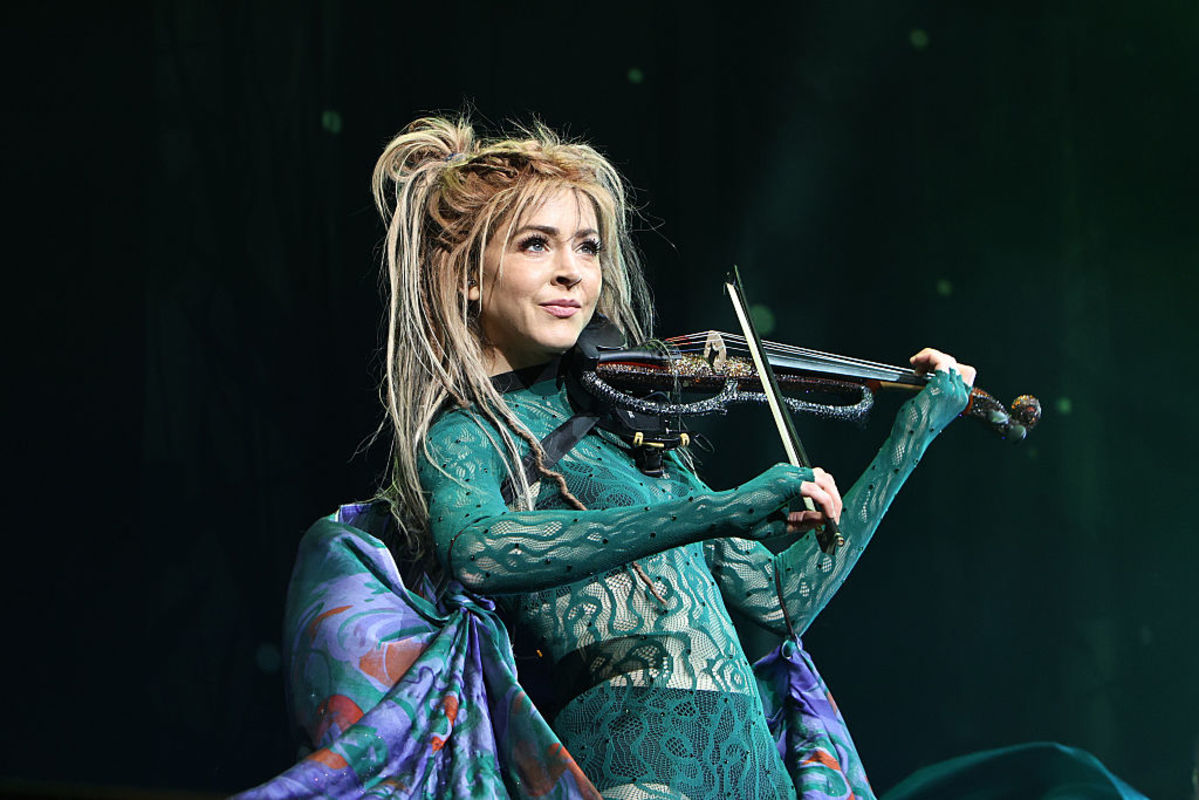 Popular American violinist Lindsey Stirling announces summer tour with ...