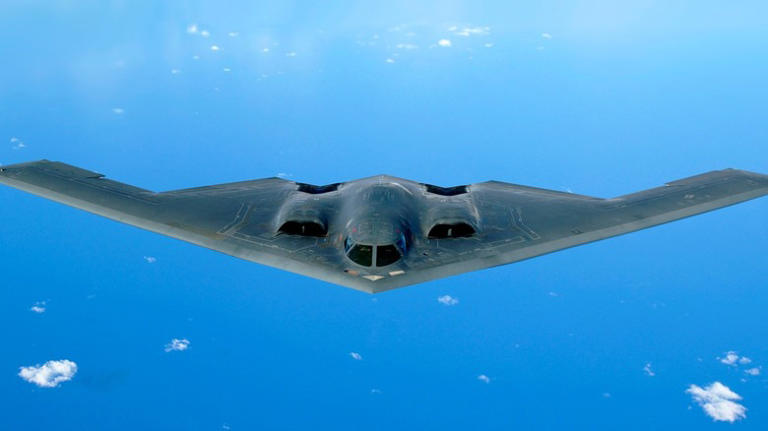 Commercial jets may one day look more like B-2 bombers