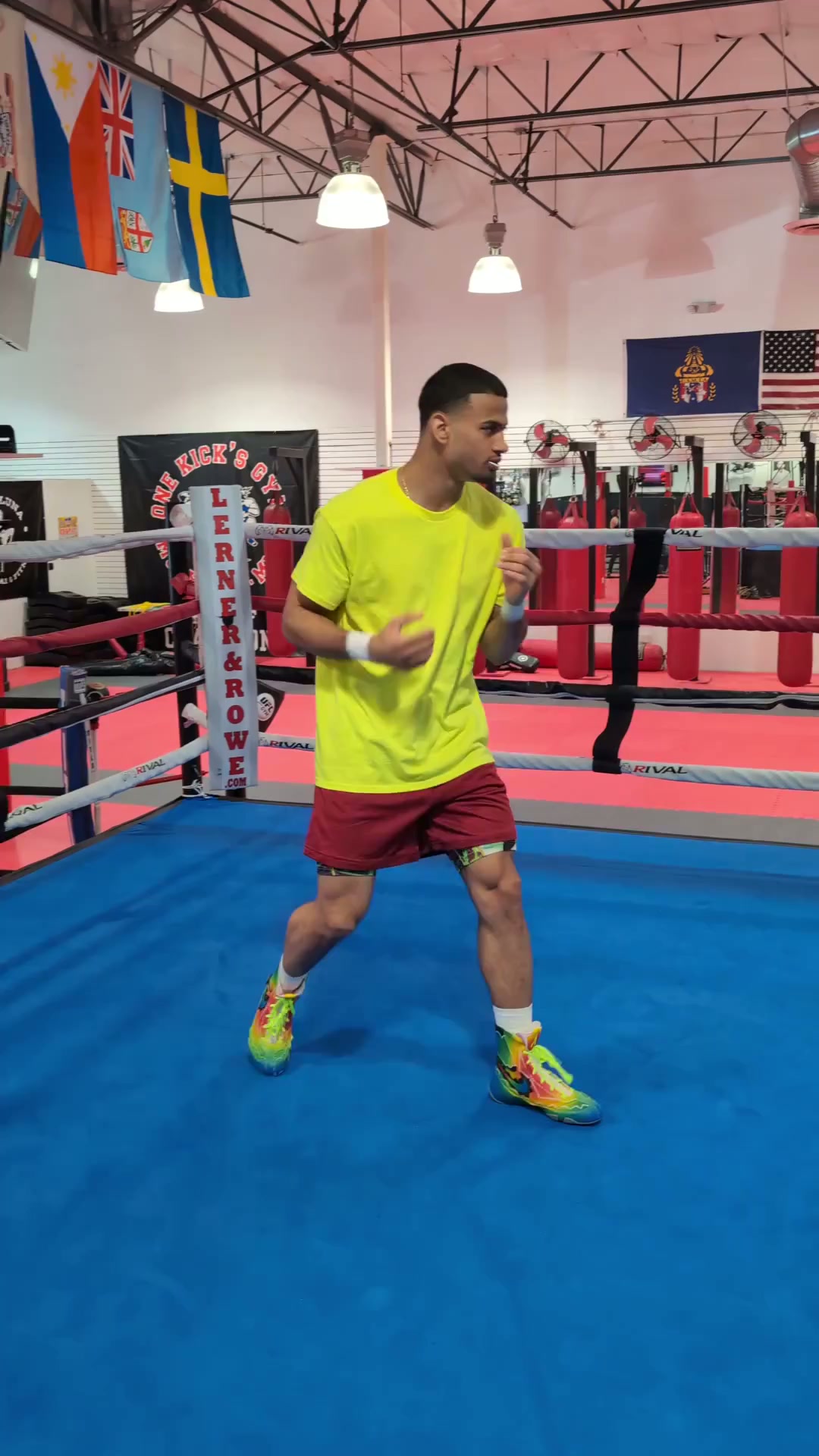 Rolando Romero showing off his straight right hand ️Can he land it on ...