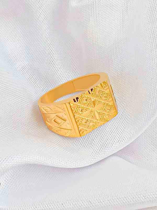 Gold rings for men that redefine modern masculinity