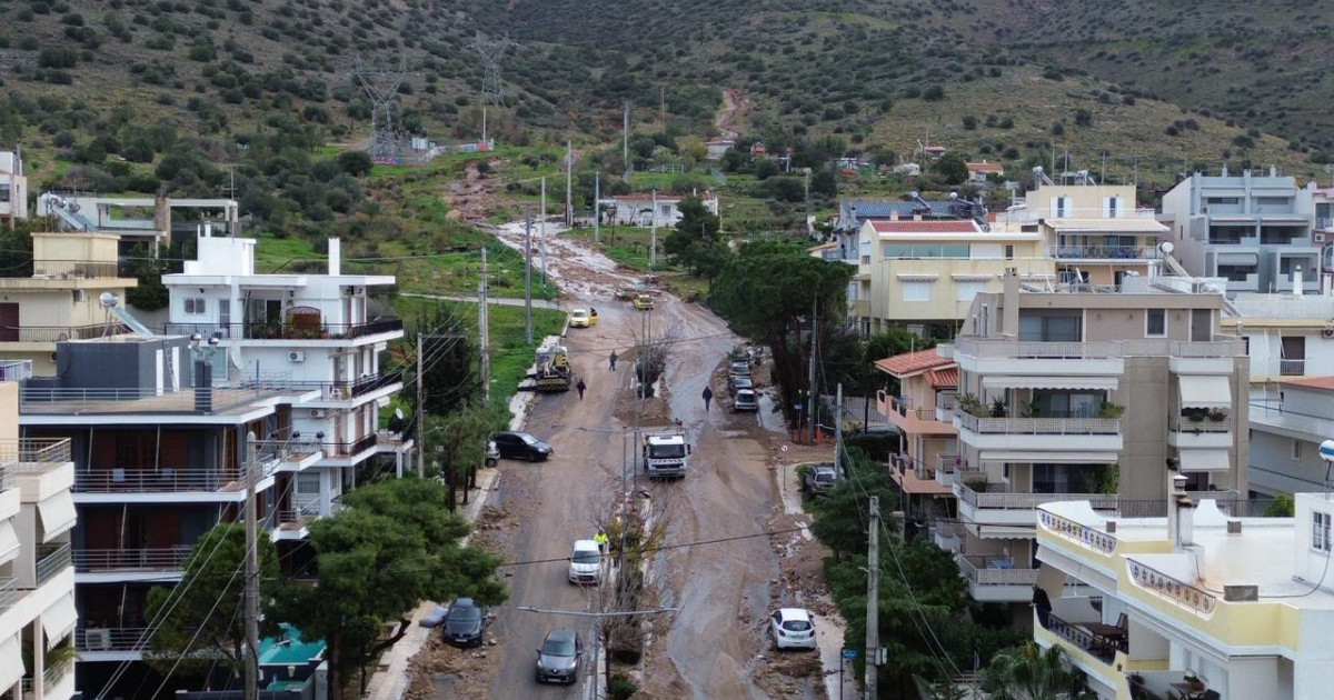 Στα άκρα η κόντρα του Δήμου Γλυφάδας με τον ΔΕΔΔΗΕ για το μπάζωμα ...