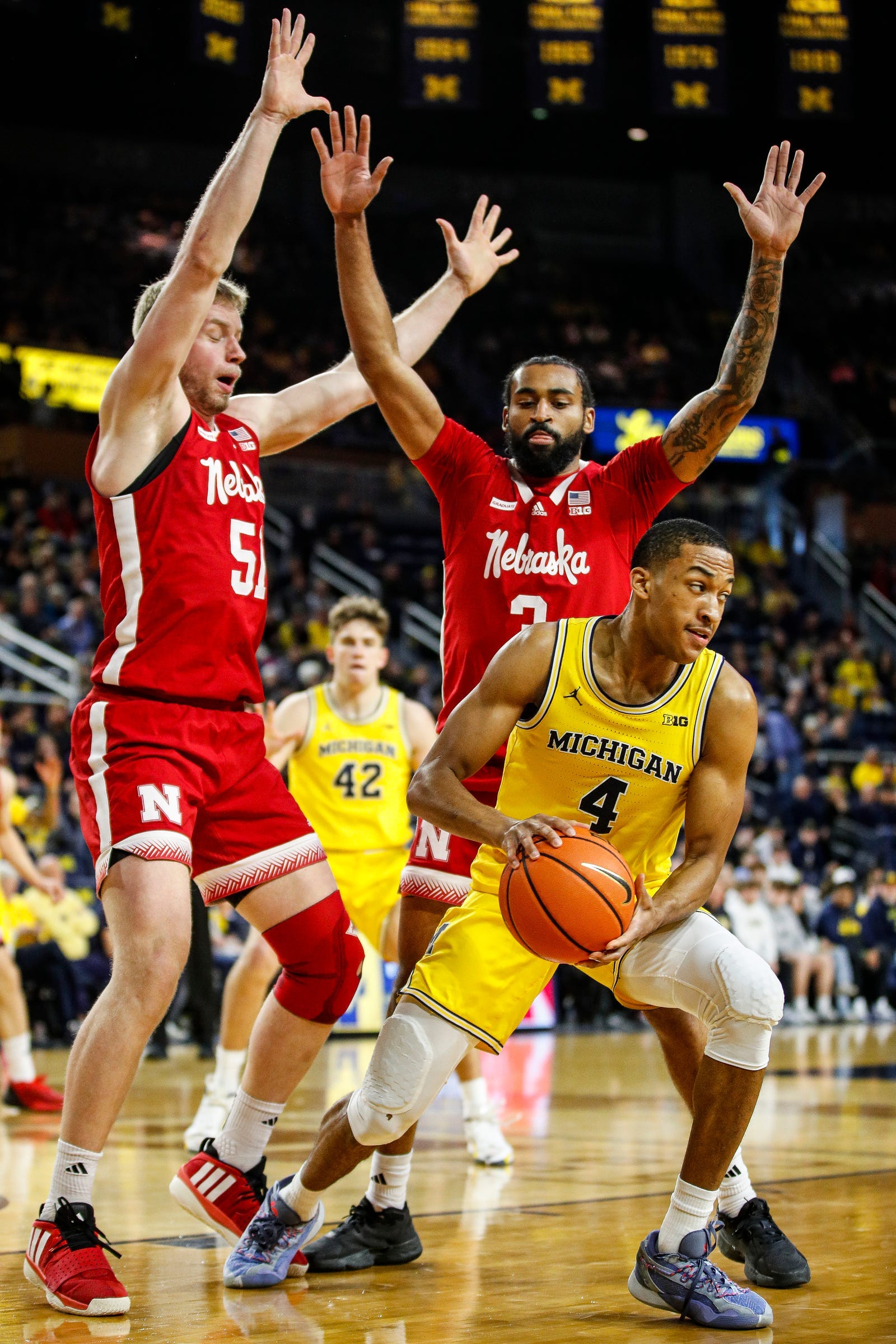 Michigan vs Nebraska prediction, keys to game in top-5 Big Ten clash