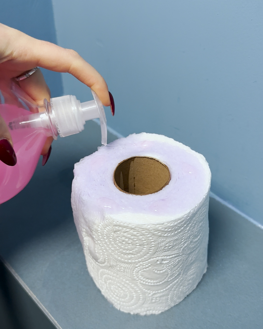 Clean and fresh with one trick 🌿🚽