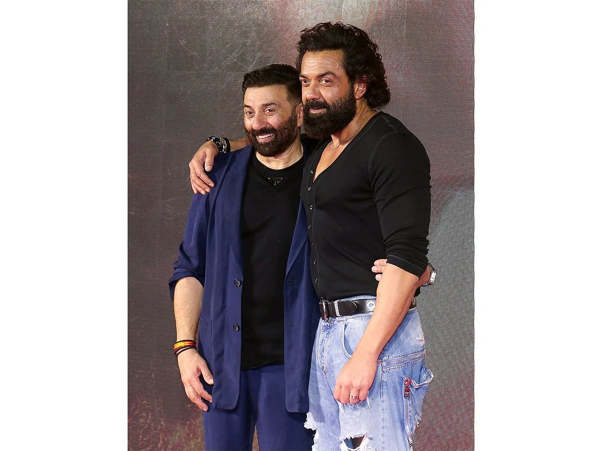 Bollywood star Sunny Deol wishes 'little brother' Bobby Deol on his ...