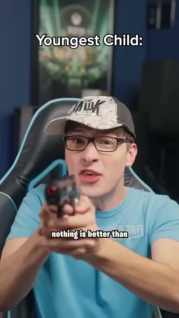 Title: "Epic Gamer Fails: Bananas vs. Fortnite & Roblox Switch Chaos! 🍌🎮"