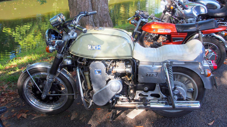 The Münch Mammoth was a terrifyingly huge motorcycle with the engine ...