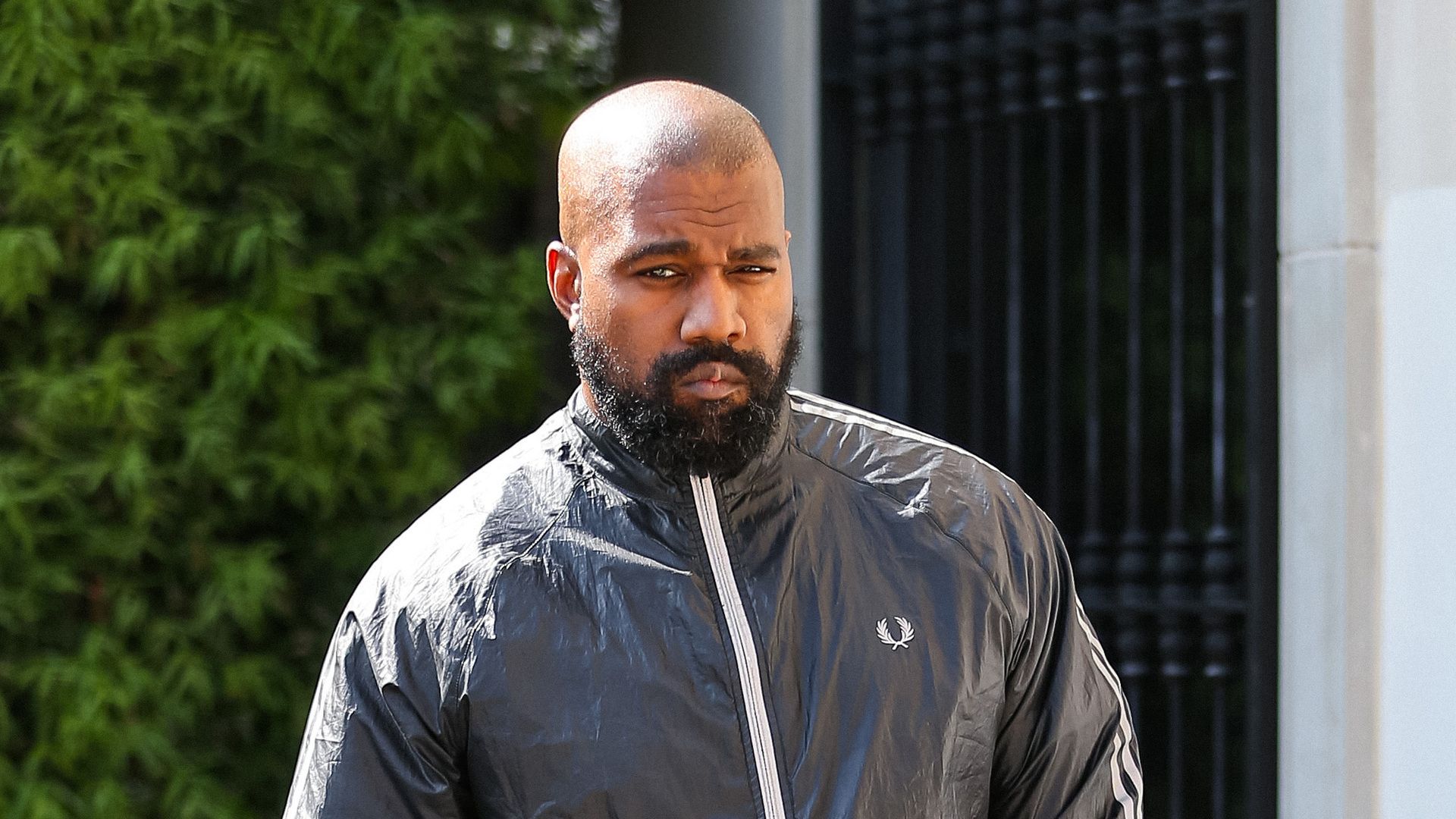 Kanye West blames bipolar disorder for antisemitic remarks in full-page ...