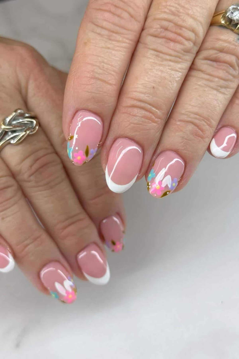 35 short Easter nails that feel light and fun