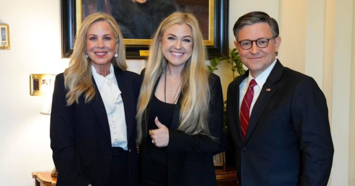 This is sick – Erika Kirk’s photo with Speaker Mike Johnson sparks ...