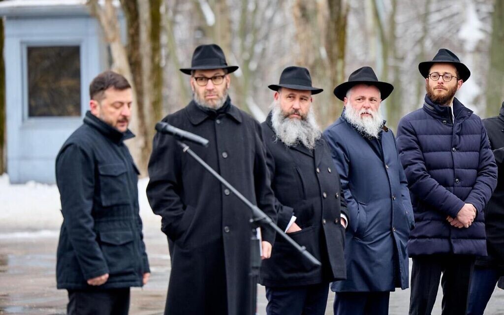 Zelensky, flanked by Ukrainian rabbis, marks Holocaust Remembrance Day ...