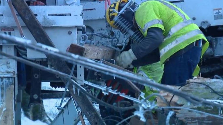 Ice storm leaves more than 130,000 customers without power in Nashville ...
