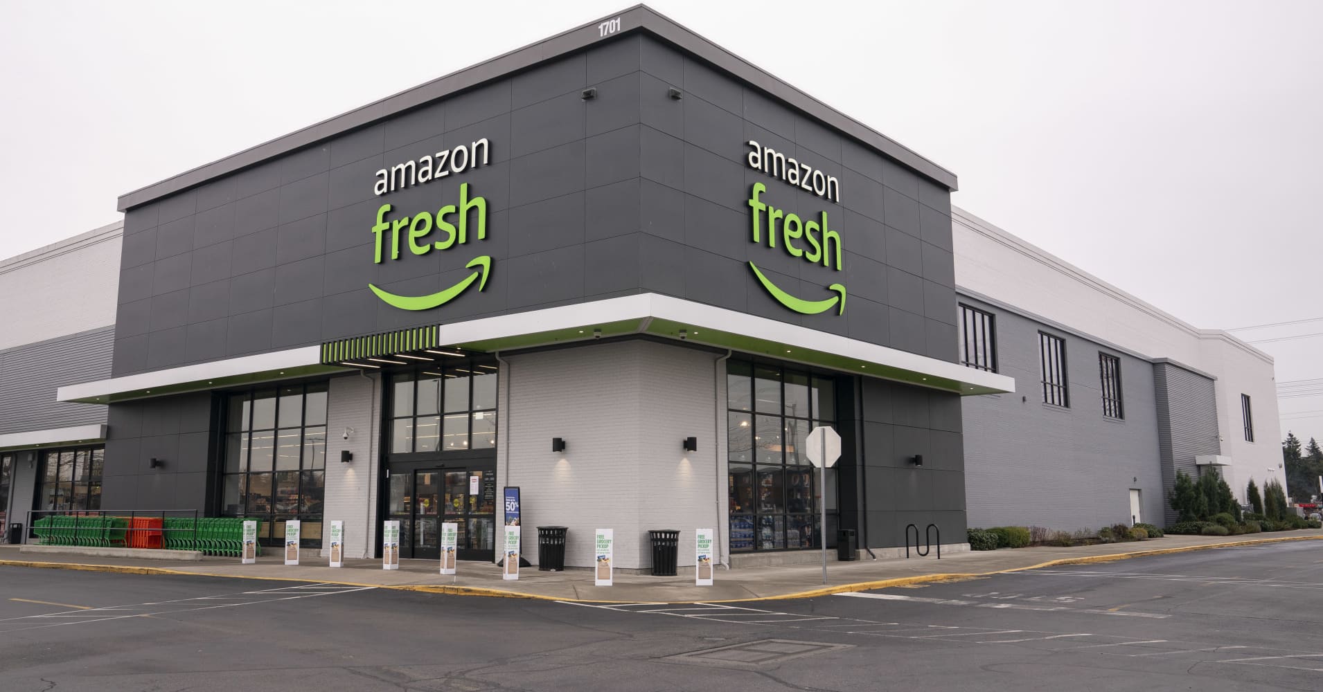 Amazon converting Fresh supermarkets, Go stores to Whole Foods locations