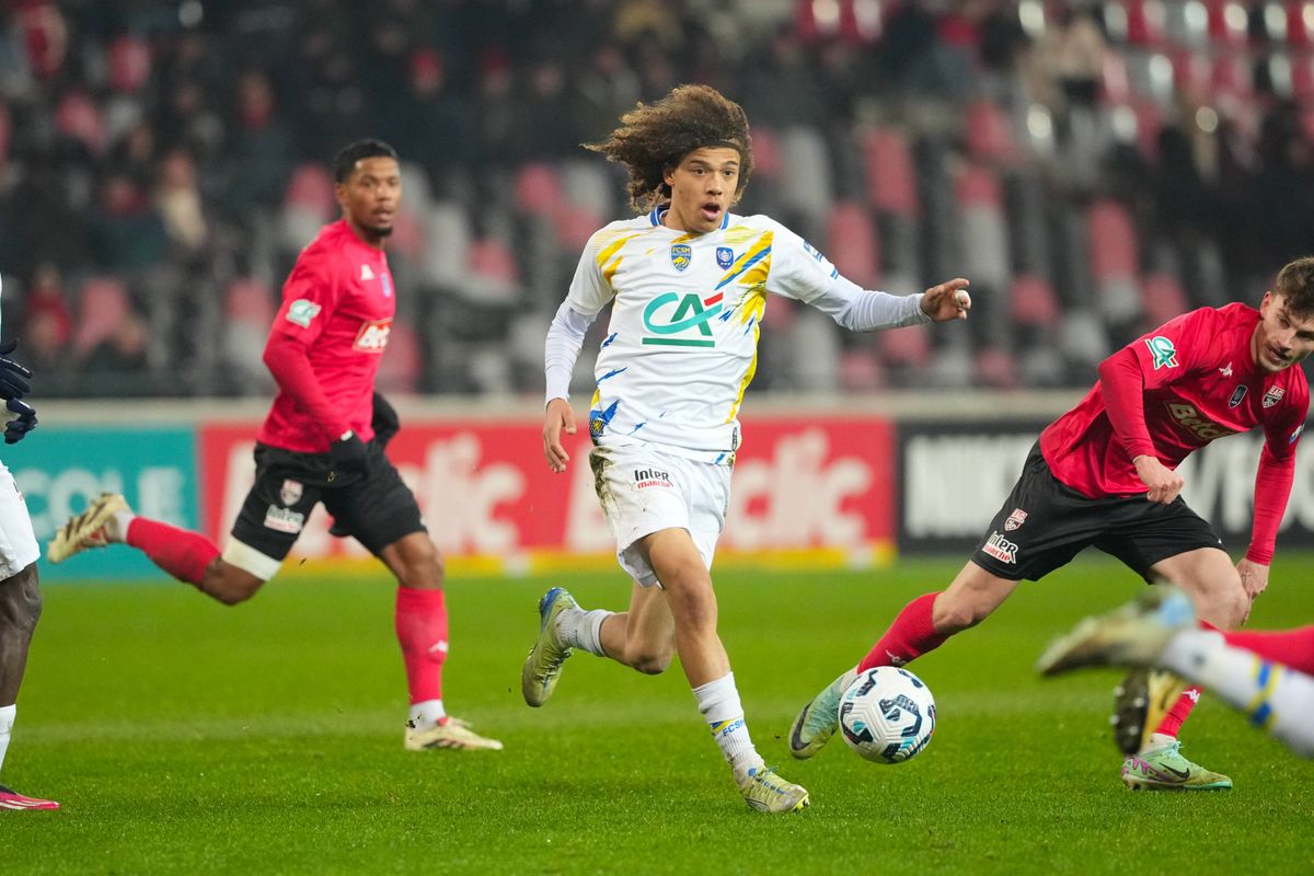 Victor Joseph signe à l'OM