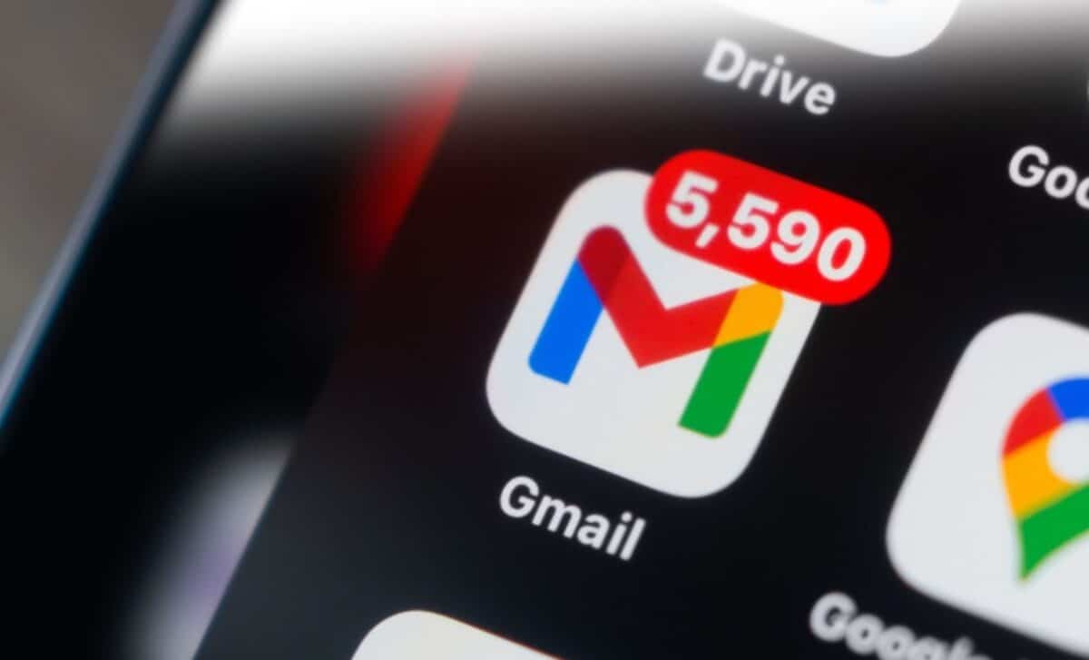 Google issues urgent alert after 48 million stolen Gmail logins surface ...