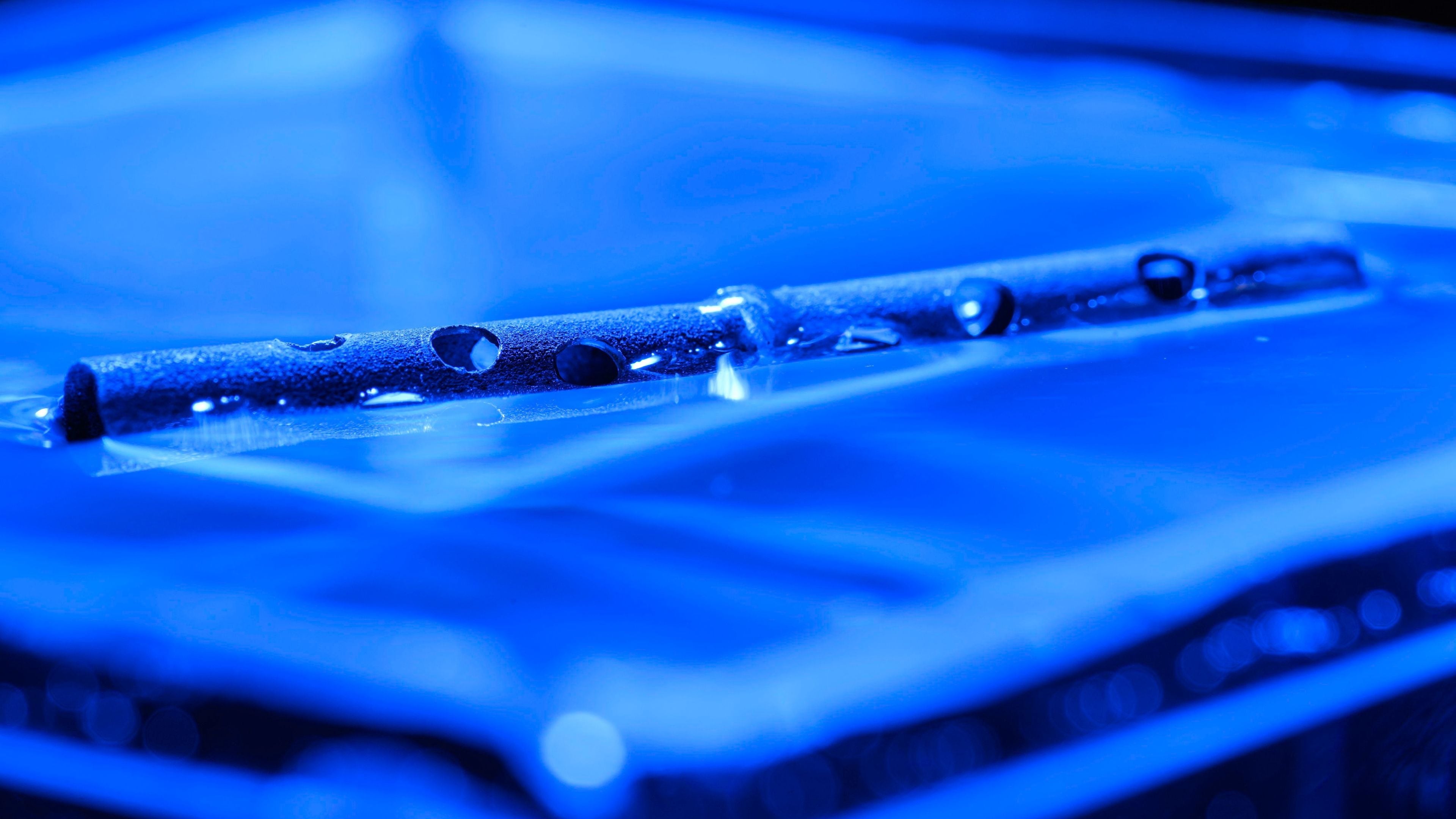 Metal tubes said to be unsinkable engineered by scientists