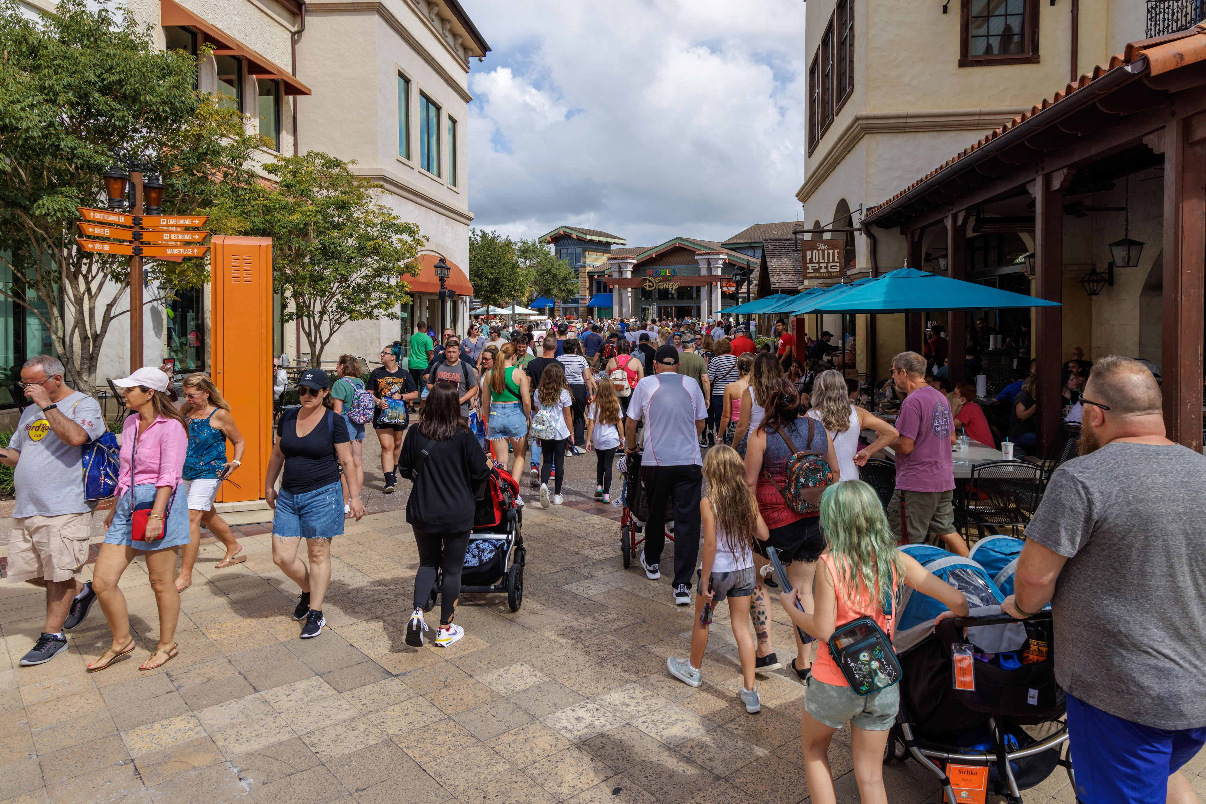 I'm a travel planner who's visited Disney World over 50 times. Here are ...