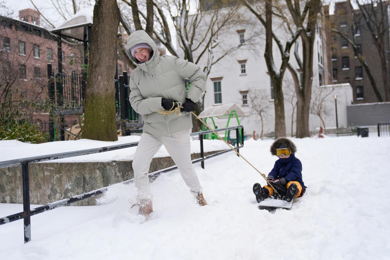 Half a million Americans are without power after a deadly winter storm ...