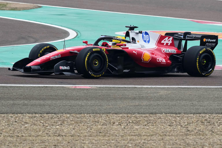 F1 2026 testing live: Lewis Hamilton finishes first test in Barcelona