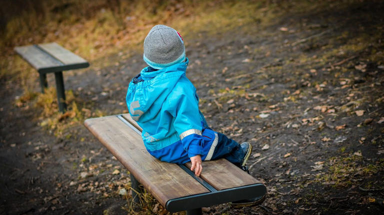 New photo renews hope in search for missing Australian child