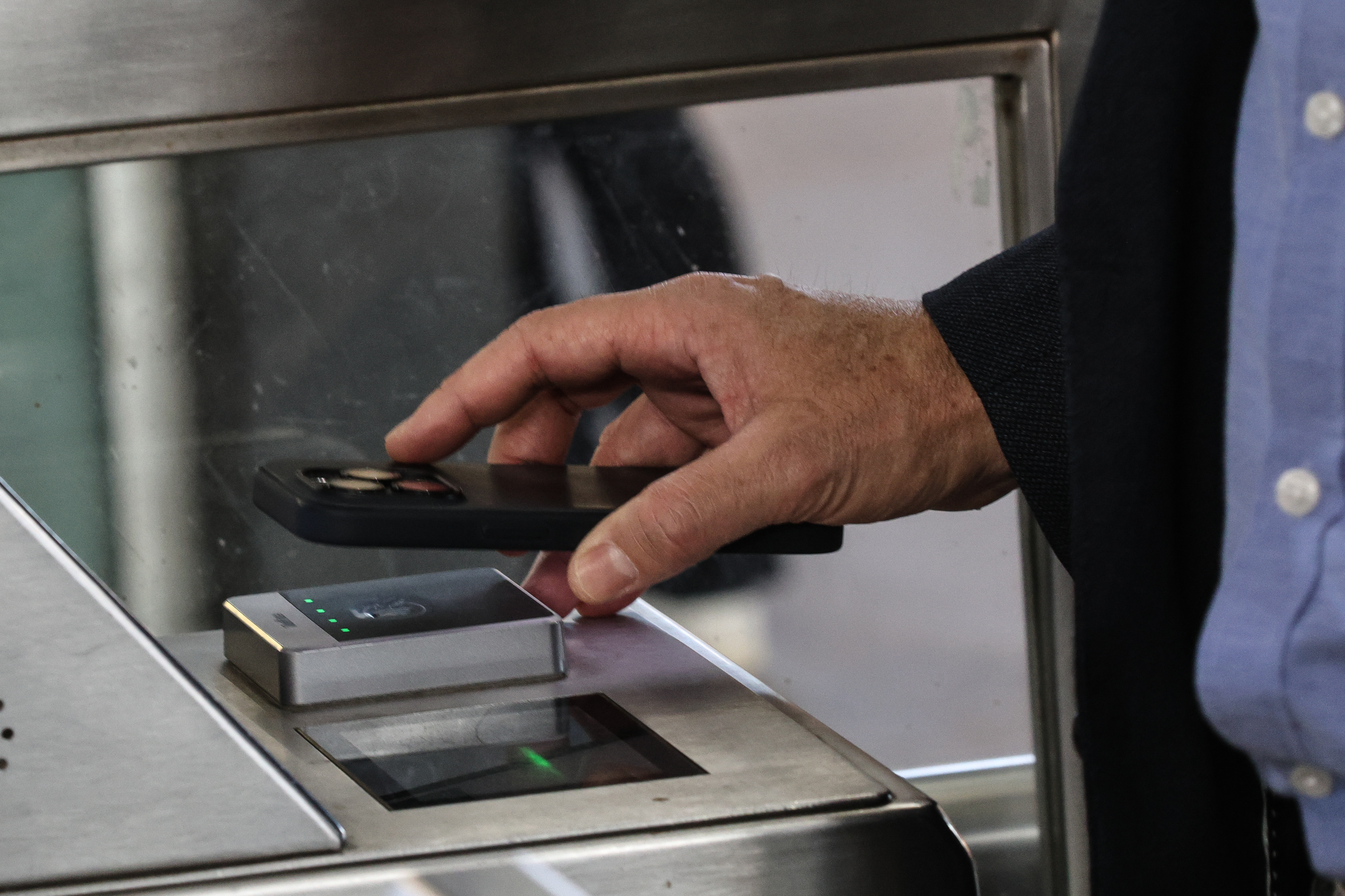 Metro y tren Nos ahora aceptan tarjetas bancarias como medio de pago