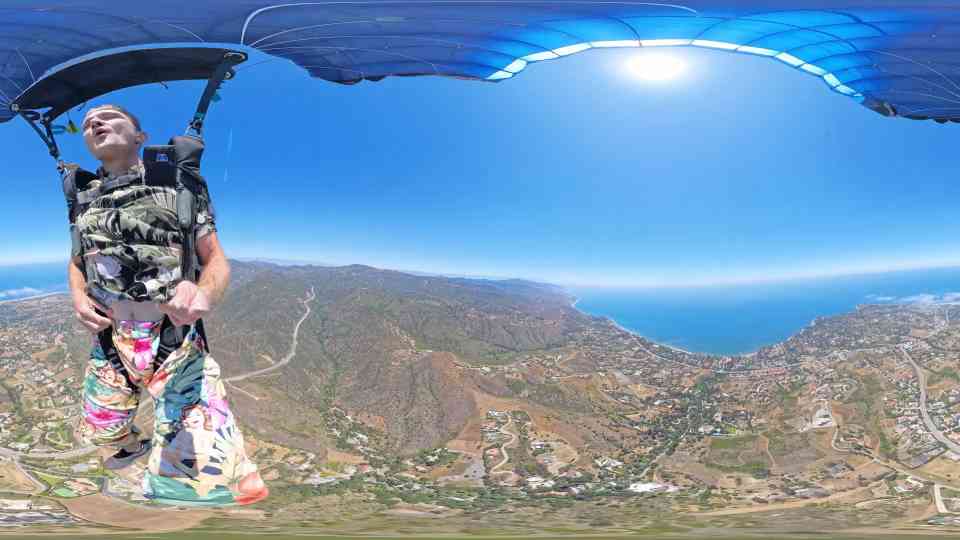 The view is calm... until gravity takes control in all directions