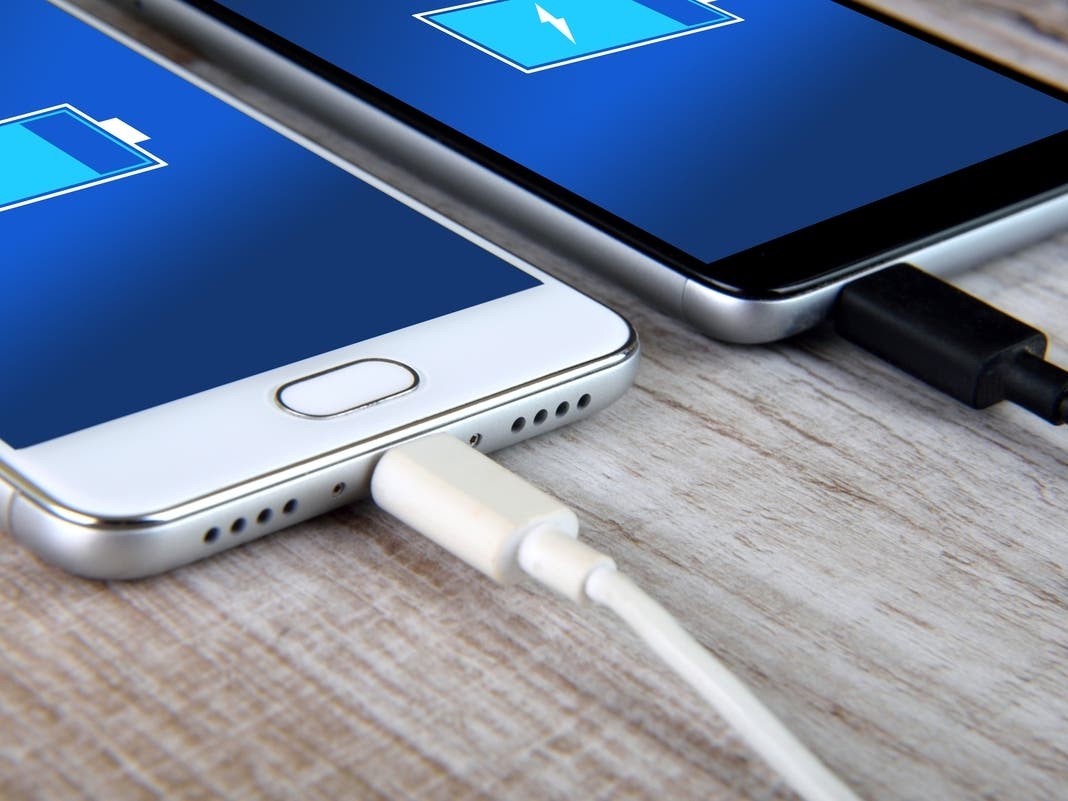 2 women arrested for $15K iPhone thefts at Wayne Mall, police say