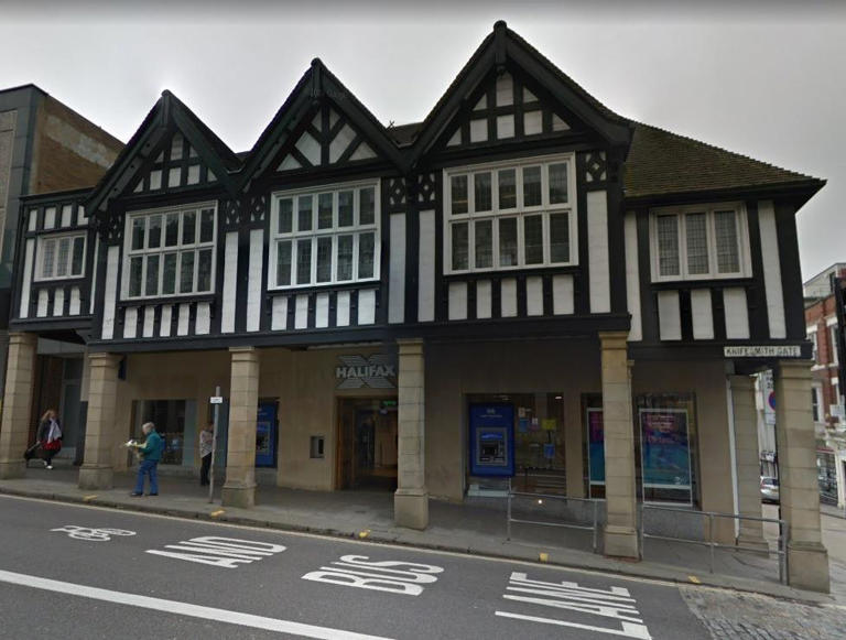 Pictures: Discover the black and white buildings of Chesterfield ...