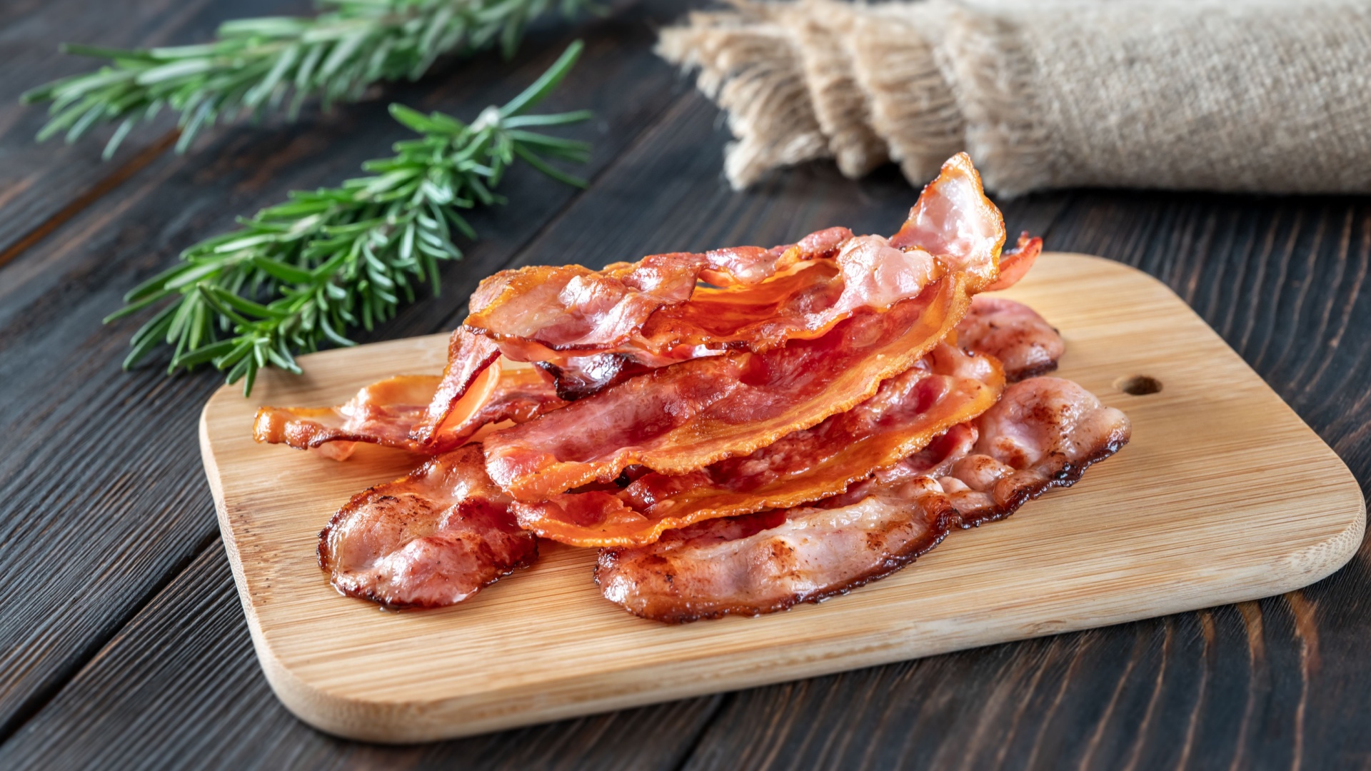 The 7 everyday foods that could be working against your liver over time