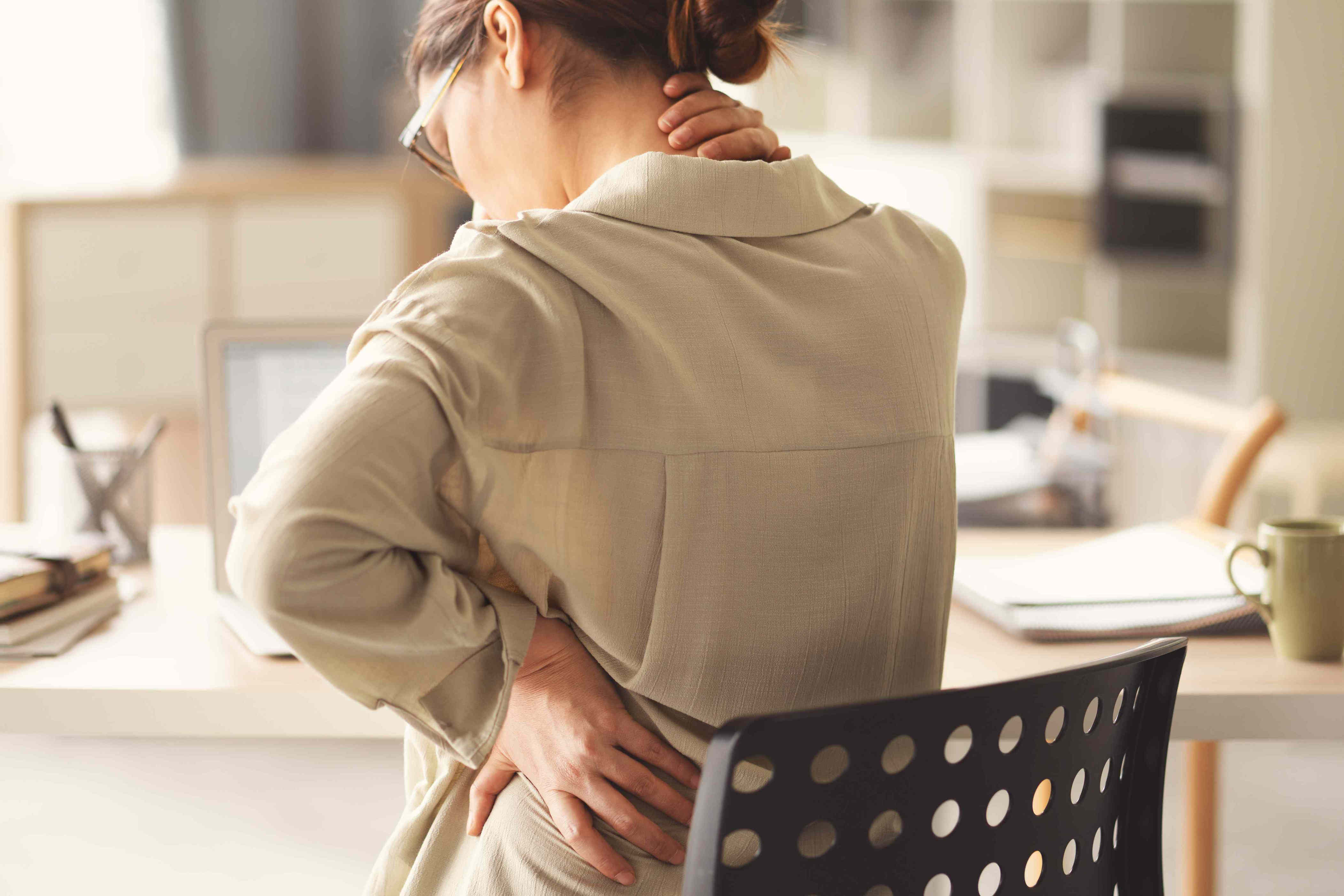 5 everyday habits that are secretly ruining your posture