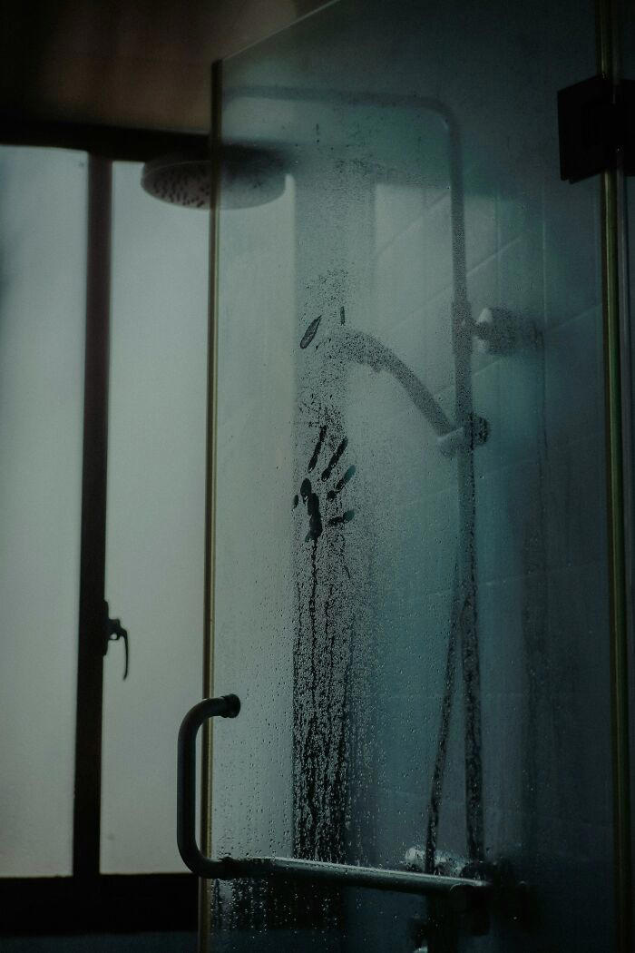 82 small mysteries that people have just accepted that they’ll never be ...