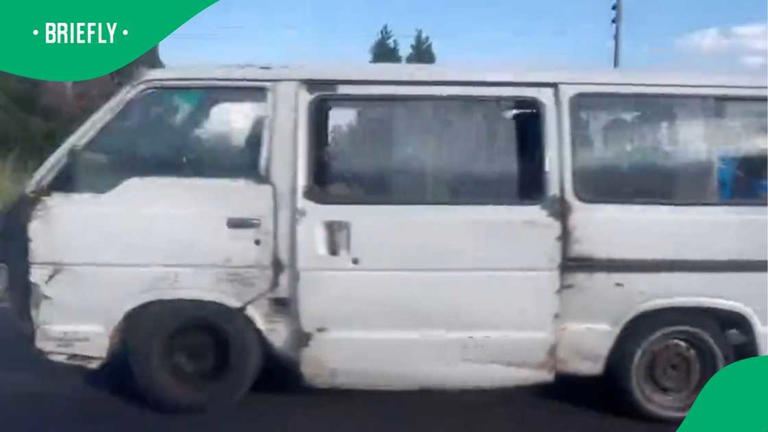 How do you get into a taxi like this: Unroadworthy taxi on Gauteng ...